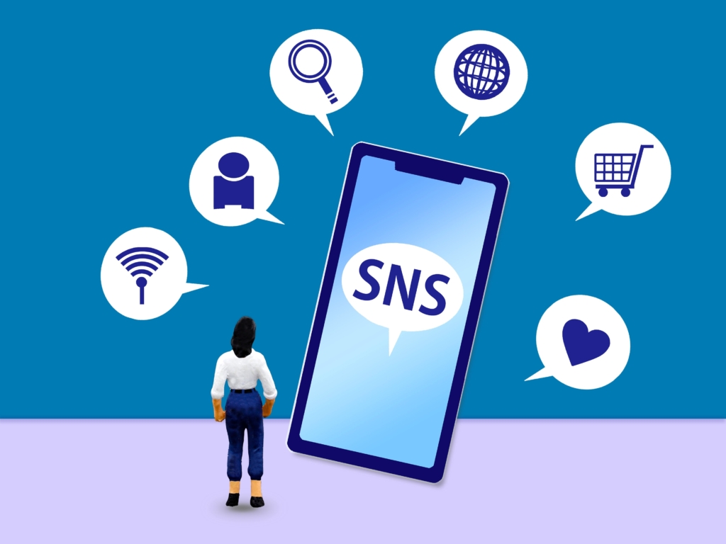 SNS運用の仕事がしたい！おもな仕事内容や働き方、向いている人の特徴をご紹介します | WorkWork（わくわく）めぐり - 新卒から中途 ...